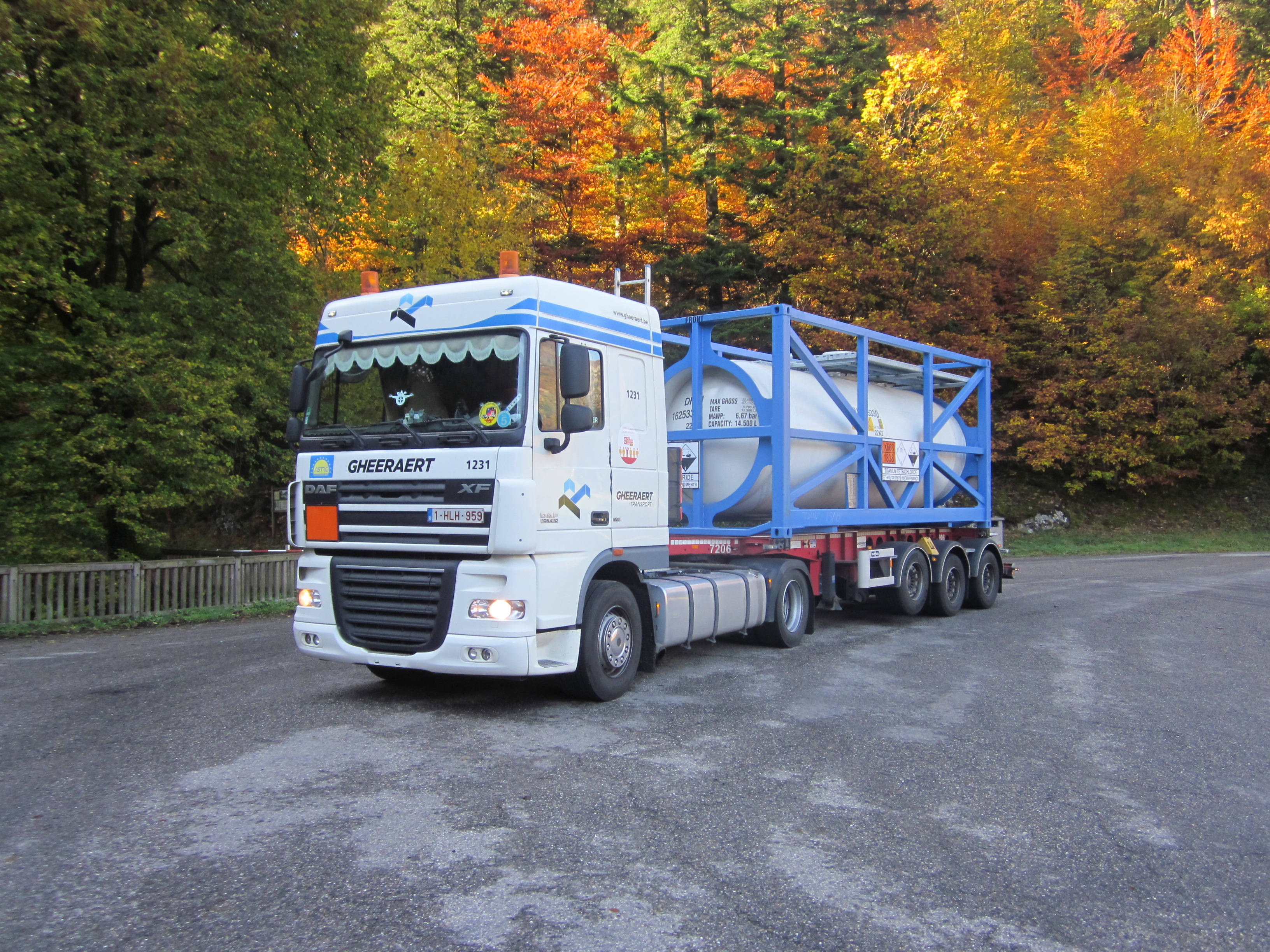 Transport of tank containers | Transport Gheeraert